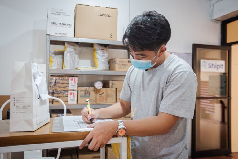 Discover ShipIt: The easiest way to send packages abroad