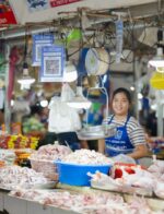 GCash waives QR transaction fees for micro-merchants