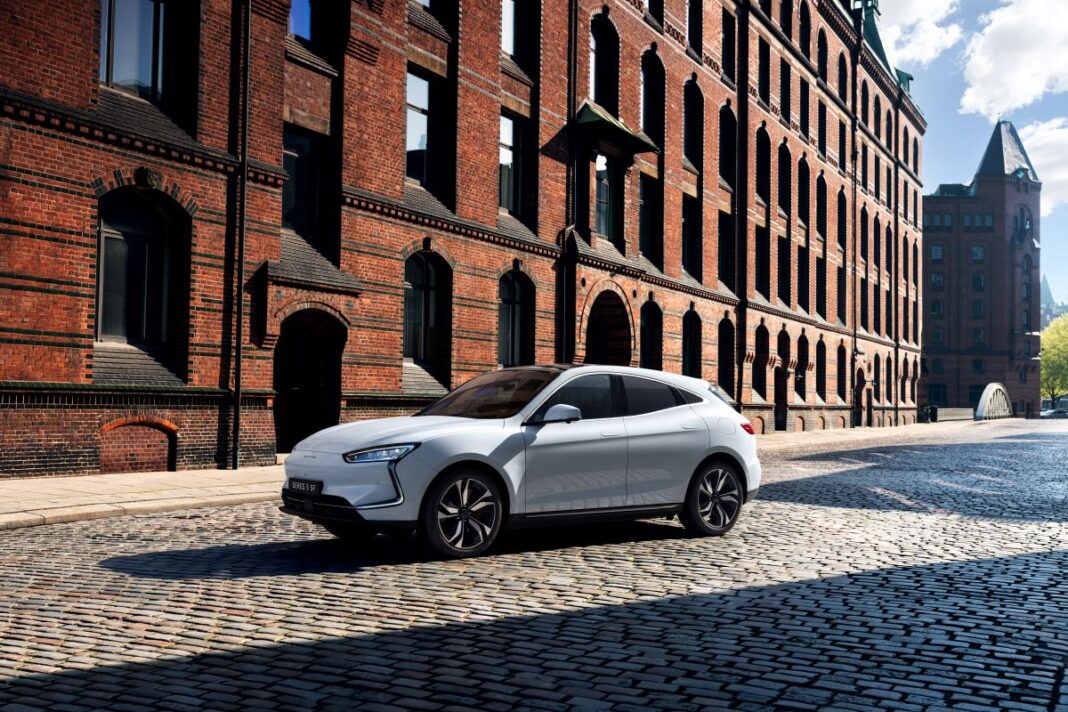 SERES AUTO: Intelligence redefining luxury